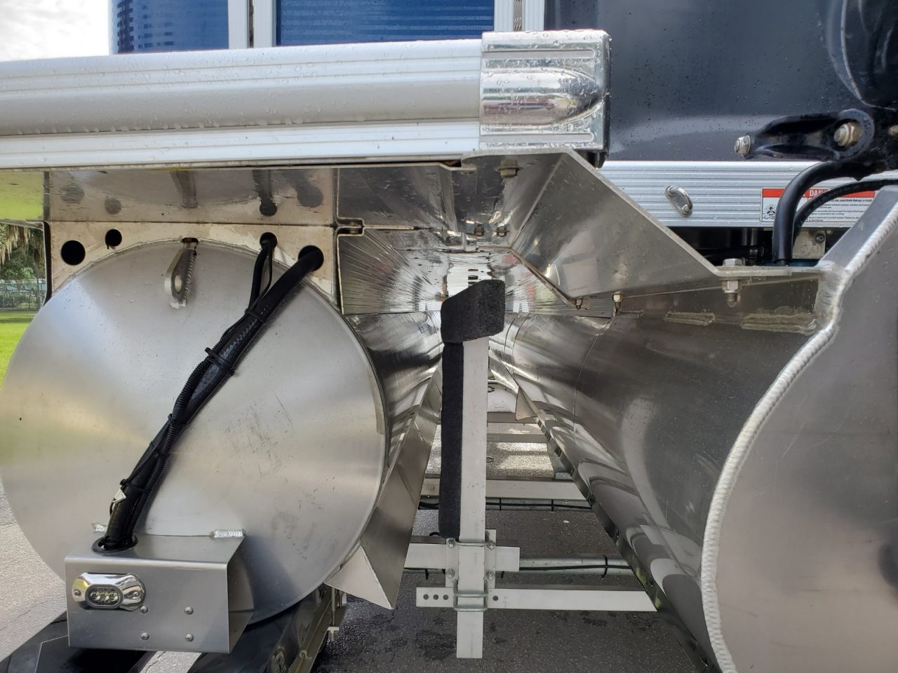 Photos | PontoonLoader.com