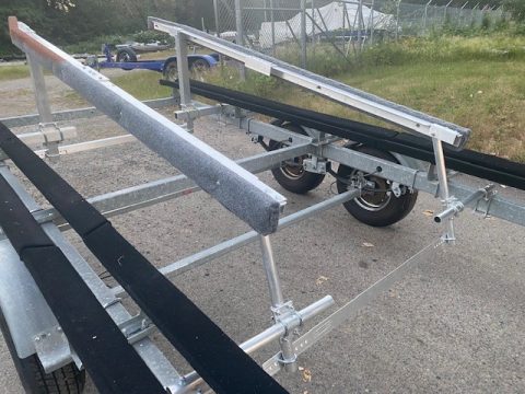 PontoonLoader.com | Pontoon Loading Made Easy